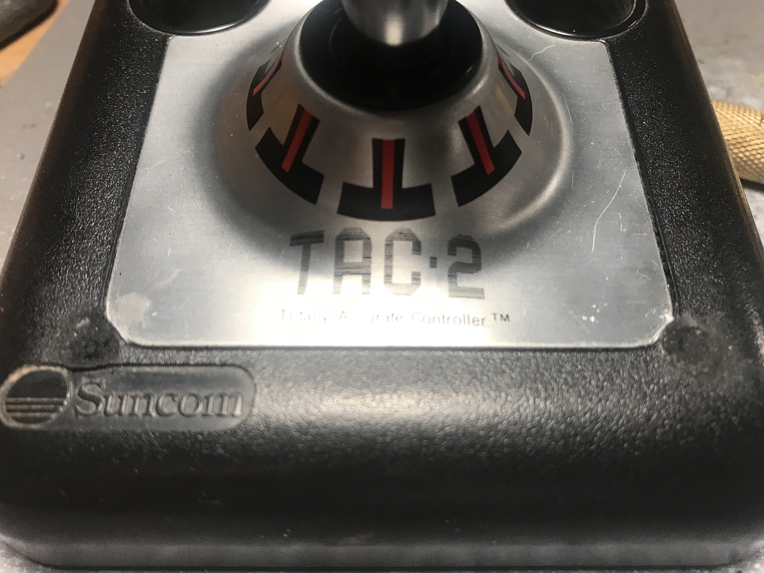 Suncom TAC-2: Diverse estetiska fixar - Dreamcast.nu