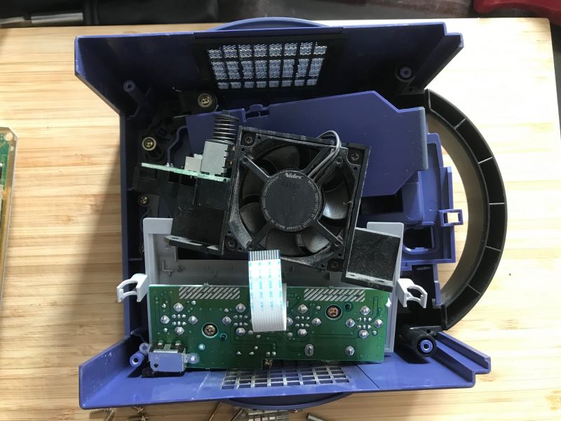 Nintendo Gamecube: disassembly and cleaning - Dreamcast.nu