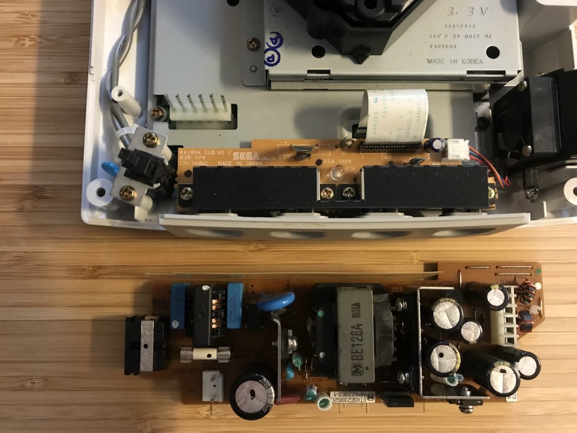 Dreamcast power supply - Dreamcast.nu